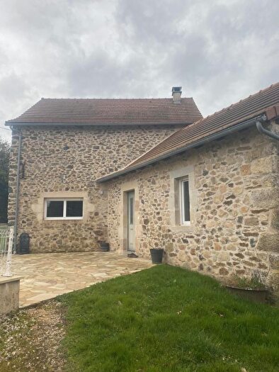Maison à louer - La Bastide-lévêque - 5 pièces - 4 chambres
