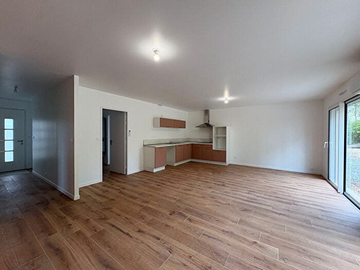 Maison 3 pièces à louer à Yffiniac