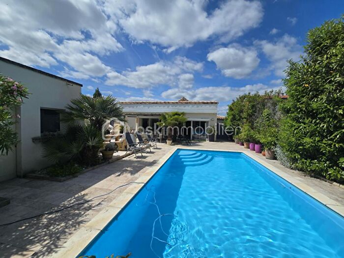 Maison à vendre - Bergerac, La Madeleine, Naillac, Cavaille, Aéroport - 4 pièces - 3 chambres