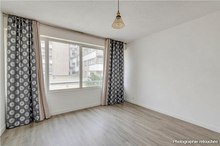 Paris 19ème, Flandre, Aubervilliers : Appartement 1 pièce à vendre