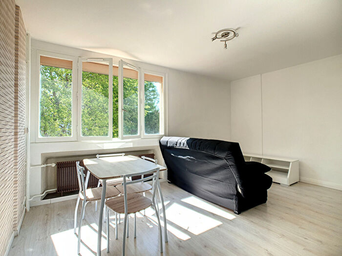 Appartement à louer - Auxerre, Rive droite - 1 pièce