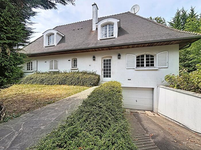 Maison 10 pièces à vendre à Sucy-en-Brie, Petit Val, Côte