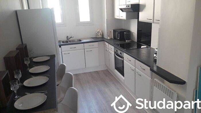 Appartement à louer - La Chamberte, Montpellier - 1 pièce - 2 chambres