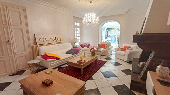 Maison à vendre - Mirepeisset - 10 pièces - 6 chambres