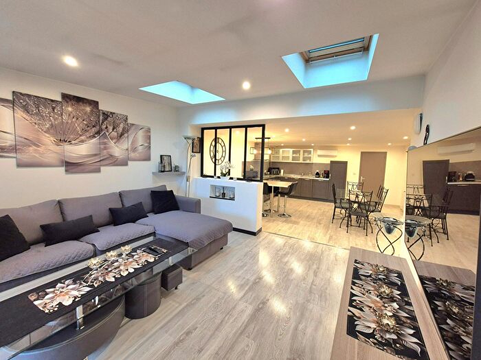 Appartement 8 pièces à Rosny-sur-Seine, à vendre