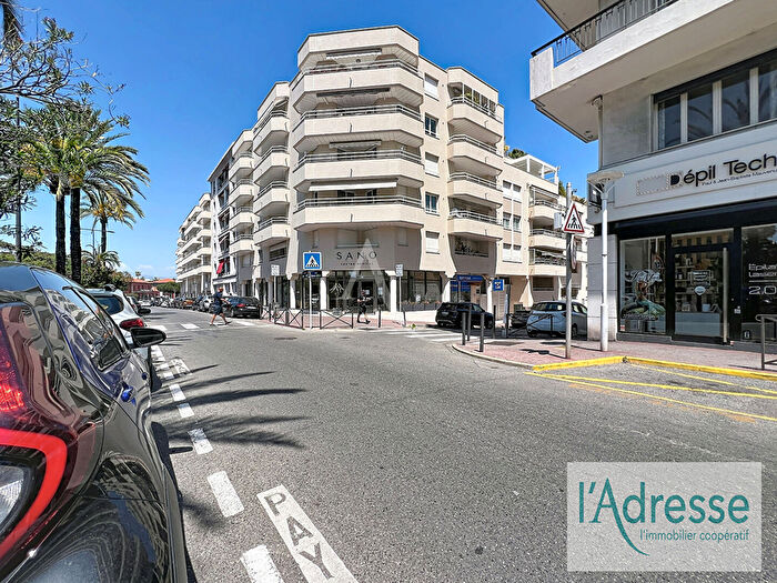 Appartement 2 pièces à Antibes, Coeur de ville, à vendre
