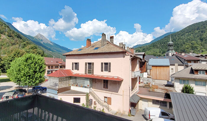 Appartement à vendre - Thônes - 4 pièces - 2 chambres