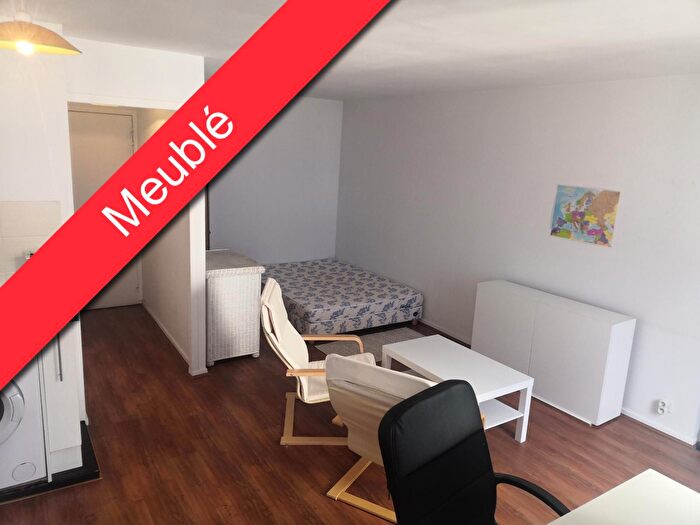 Appartement à louer - Clermont-Ferrand, Delille, Cathédrale, La Gare - 1 pièce