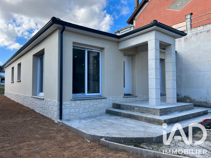 Maison 5 pièces à Domérat, à vendre
