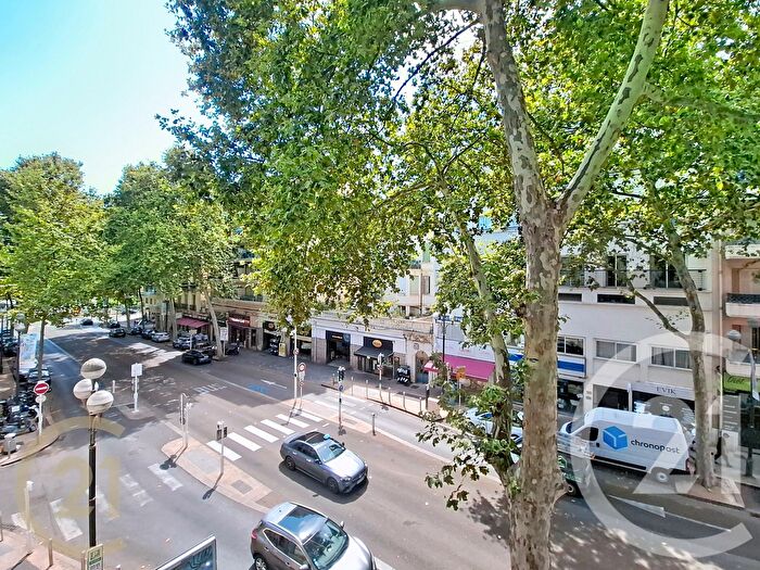 Appartement 3 pièces à vendre à Cannes, Carnot