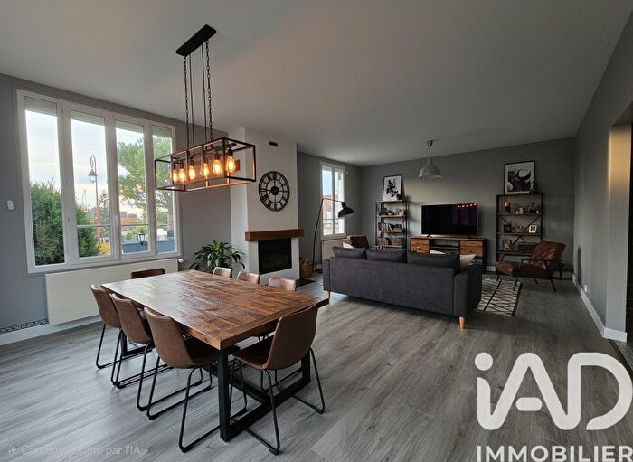 Maisons à vendre et appartements à louer - 3