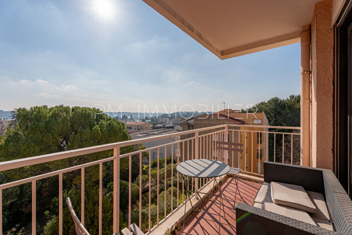 Appartement à vendre - Aix-en-Provence, Pont de lArc - 5 pièces - 3 chambres