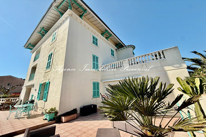 Appartement à vendre - Sainte-Maxime, Saquèdes, Quilladou, Garonnette, Golfe - 4 pièces - 2 chambres