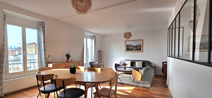 Appartement à louer - Levallois-Perret, Trézel - 4 pièces - 3 chambres