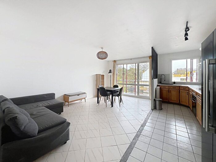 Appartement à louer - Créteil - 3 pièces - 2 chambres