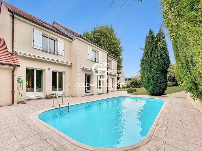 Maison 10 pièces à vendre à Fourqueux