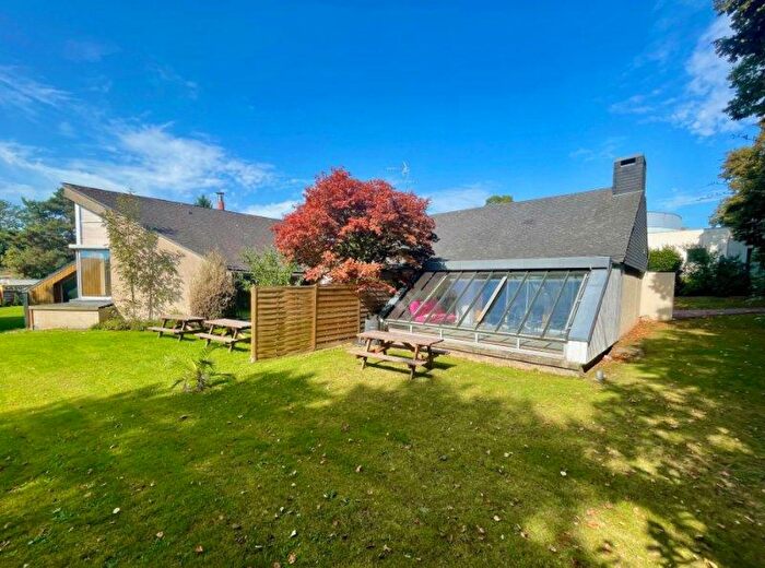 Maison à vendre - Brécey - 8 pièces - 5 chambres