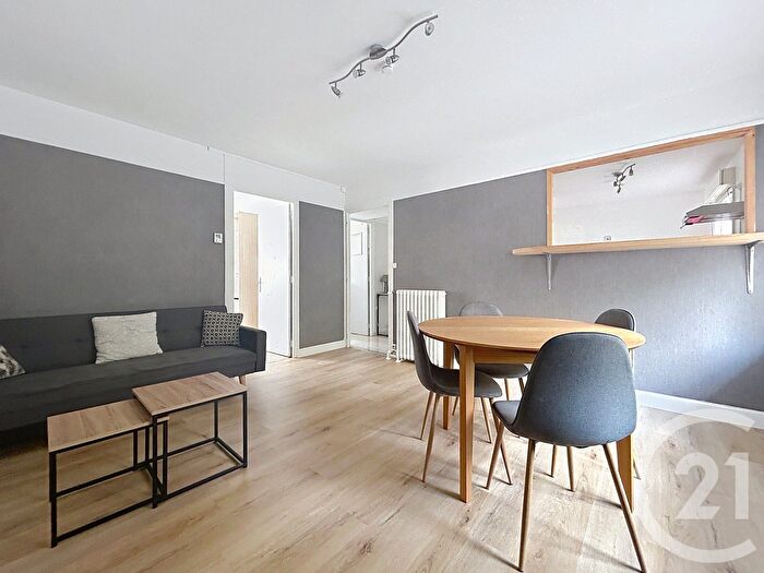 Troyes, Cathédrale : Appartement 3 pièces à louer