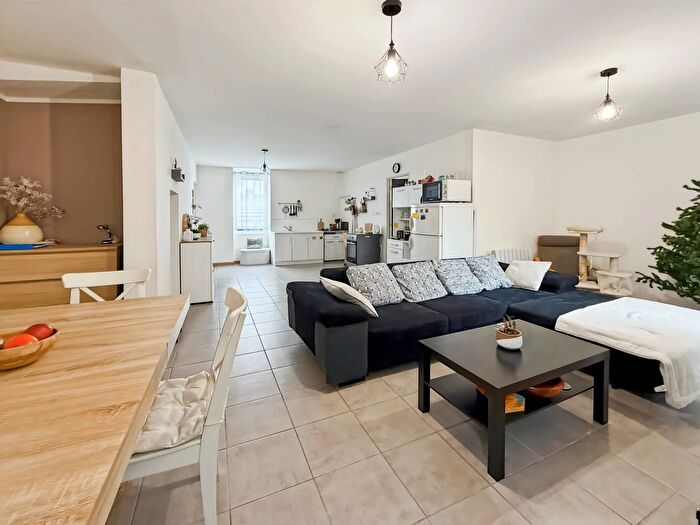 Appartement à vendre - Saint-Clair-de-la-Tour - 5 pièces - 4 chambres