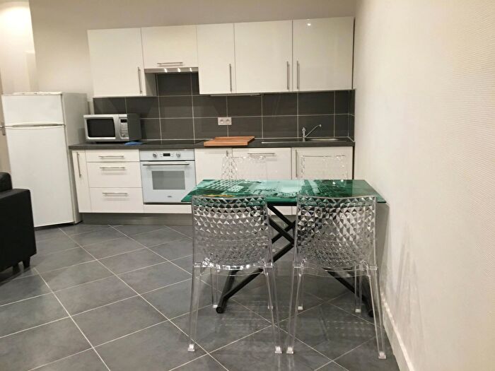 Appartement à louer - Lyon e , Guillotière - 2 pièces - 1 chambre