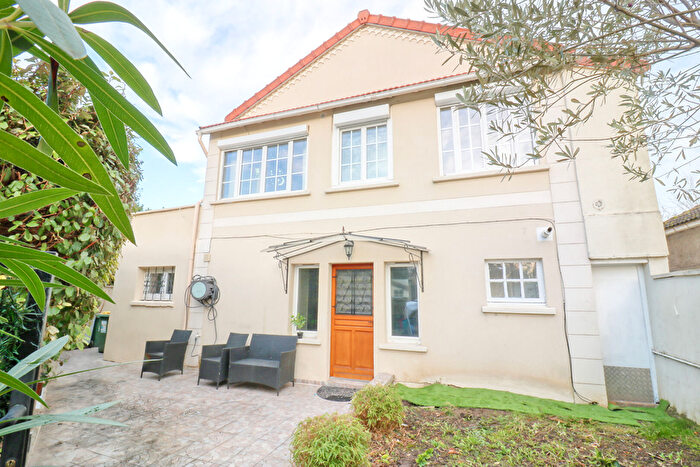 Maison à louer - Antony, Centre-ville - 5 pièces - 3 chambres