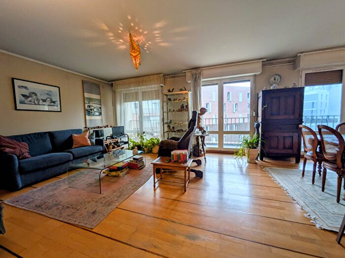 Appartement 4 pièces à vendre - Quartiers Ouest, Bourg lEvesque