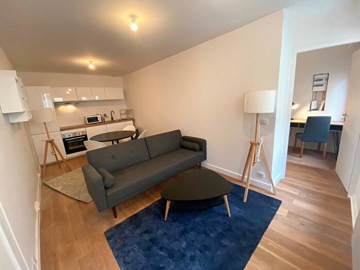 Appartement à louer - Bordeaux - 2 pièces - 1 chambre