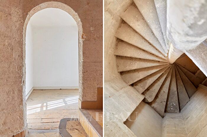 Maison à vendre - Beaucaire, Centre-ville - 12 pièces - 7 chambres