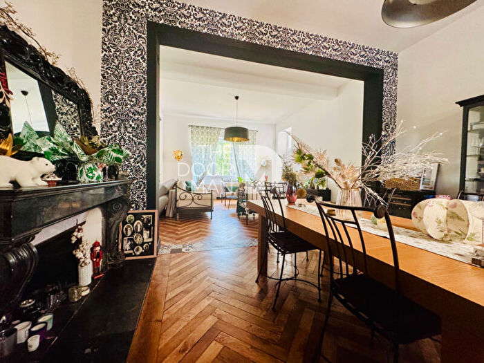 Maison à vendre - Laval, Les Pommeraies - 10 pièces - 6 chambres