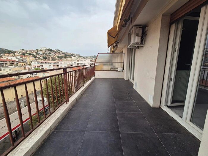 Nice, Vernier : Appartement 1 pièce à louer