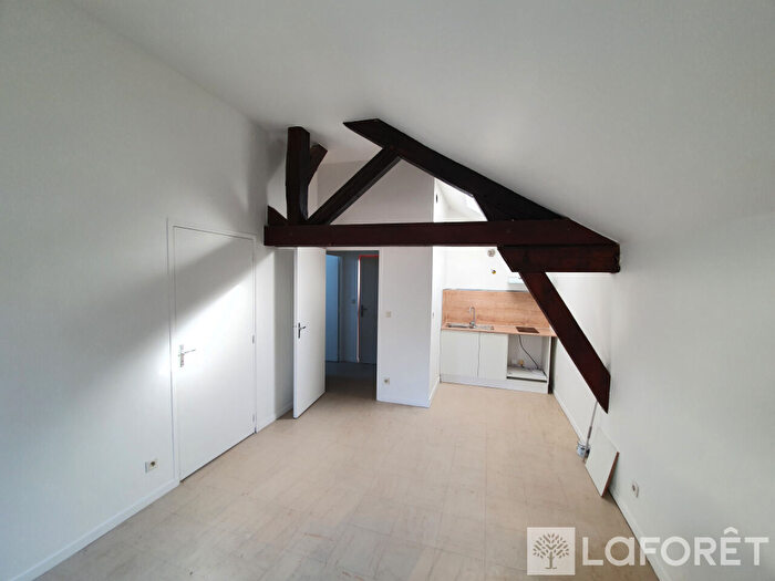 Montereau-Fault-Yonne, Ville basse - Appartement 2 pièces à louer