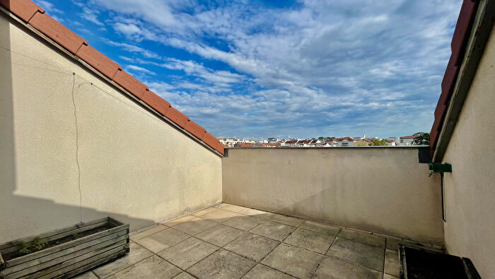 Appartement 3 pièces à Villeurbanne, Grand Clément, à vendre