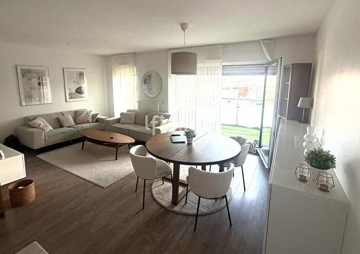 Appartement à vendre - Strasbourg - 3 pièces - 2 chambres