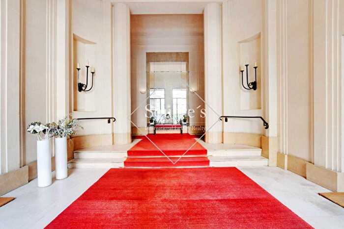 Appartement à vendre - Paris e , Auteuil-Nord, Jasmin, Mirabeau - 5 pièces - 3 chambres