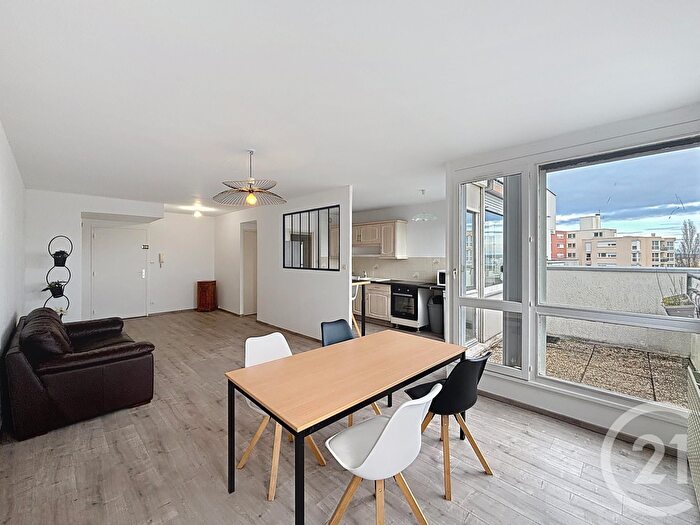 Appartement à louer - Chalon-sur-Saône, Plateau Saint-Jean - 2 pièces - 1 chambre