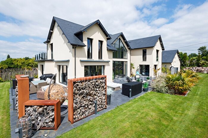 Maison à vendre - Pennedepie - 5 pièces - 4 chambres