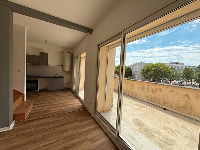 Valence, Centre-ville : Appartement 2 pièces à louer