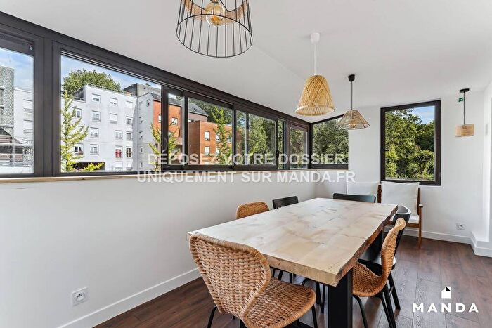 Descartes, Champs-sur-Marne : Appartement 5 pièces à louer