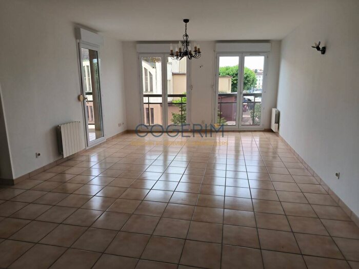 Appartement à louer - Belleroche, Villefranche-sur-Saône - 3 pièces - 2 chambres