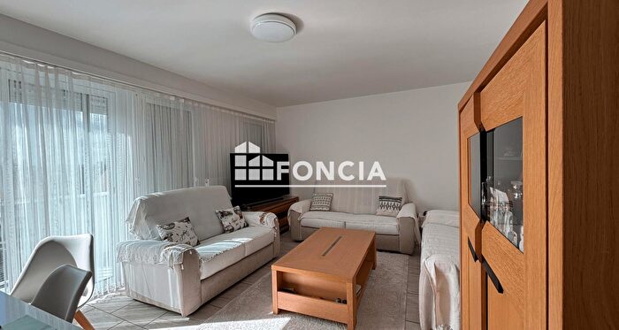 Appartement à vendre - Cholet, Leclerc - 4 pièces - 2 chambres