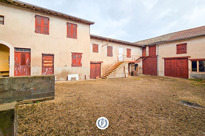 Maison à vendre - Quincié-en-Beaujolais - 9 pièces - 5 chambres