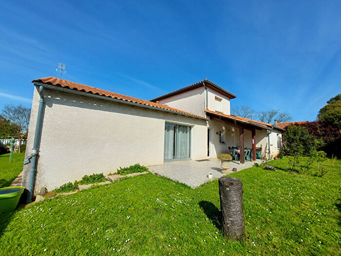 Maison à louer - Niort, Champclairot, Goise, Champommier - 6 pièces - 4 chambres