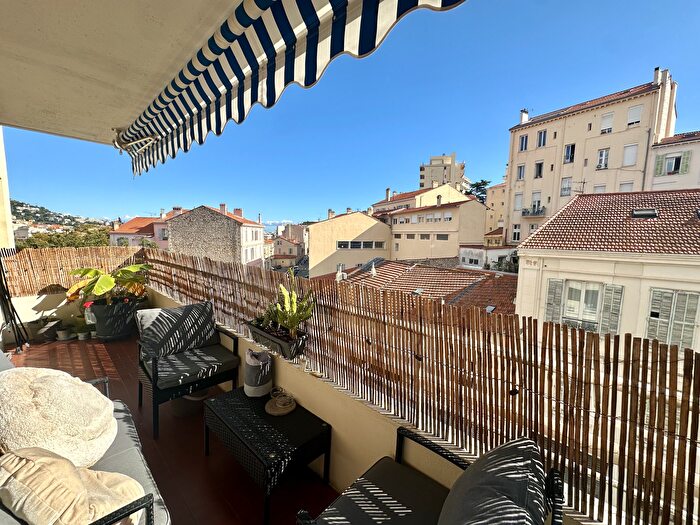 Appartement à vendre - Cannes, Petit Juas - 2 pièces - 1 chambre