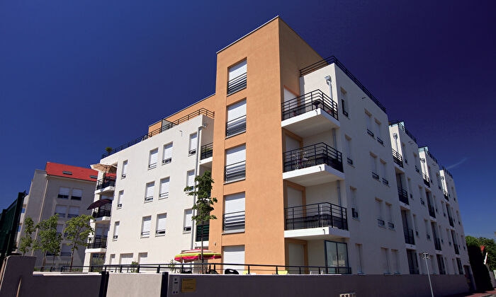 Appartement à vendre - Vénissieux, Joliot Curie - 2 pièces - 1 chambre