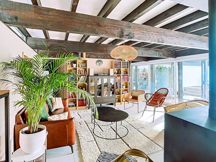 Maison à vendre - Martignas-sur-Jalle - 10 pièces - 6 chambres