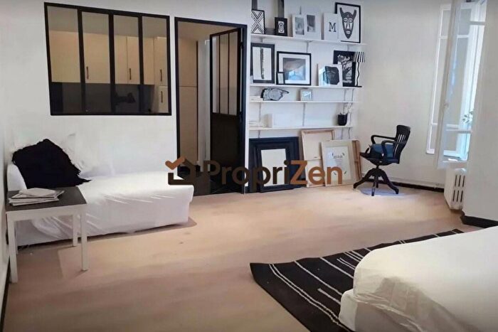 Appartement à louer - Saint Thomas dAquin, Paris ème arrondissement - 1 pièce