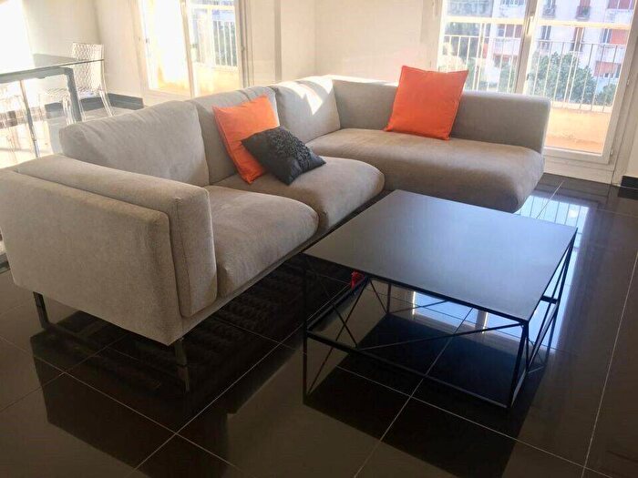 Appartement à louer - Pointe Rouge, Marseille ème arrondissement - 3 pièces - 2 chambres