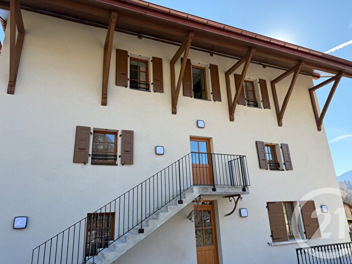 Appartement à louer - Taninges - 2 pièces - 1 chambre