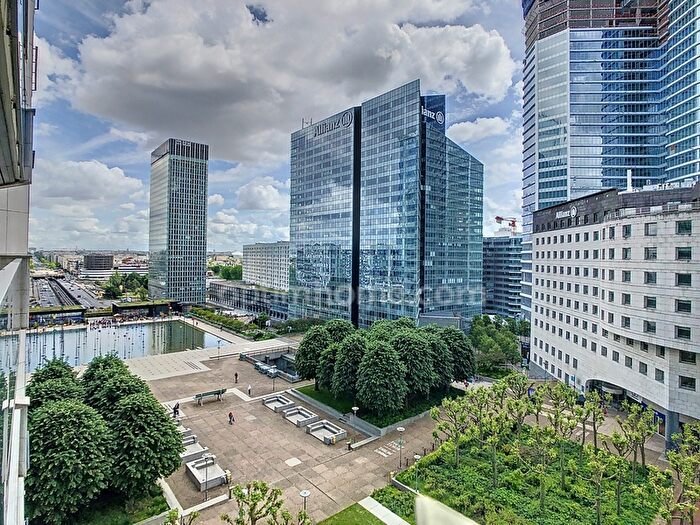 Appartement à vendre - Courbevoie, Gambetta, La Défense - 3 pièces - 2 chambres