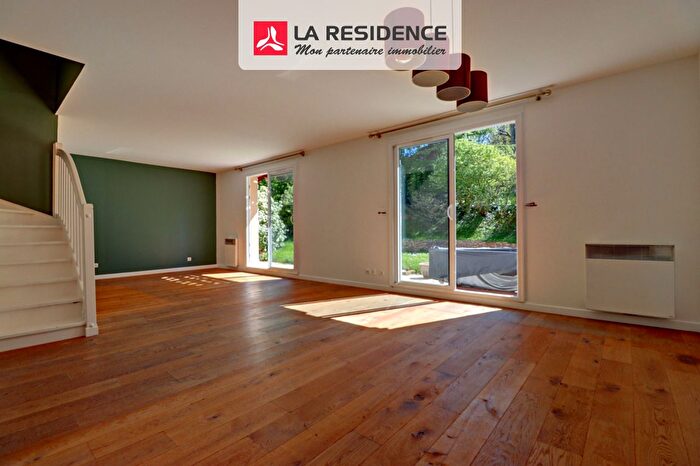 Maison 8 pièces à vendre à Fourqueux